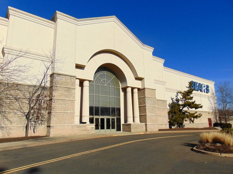 Meriden Mall In Meriden, CT: Health Center Plans And Retail Decline ...