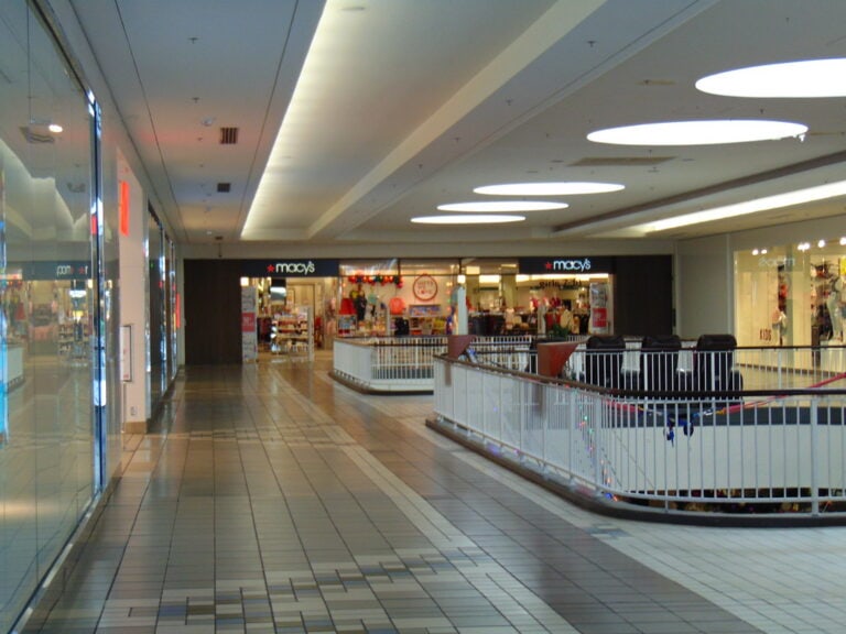 Meriden Mall In Meriden, CT: Health Center Plans And Retail Decline ...