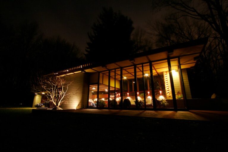 Louis Penfield House In Willoughby Hills, Ohio, Welcomes Guests And ...
