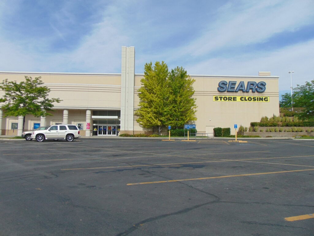 Provo Towne Centre Mall In Provo, UT: Anchors, Culture, And Modern ...