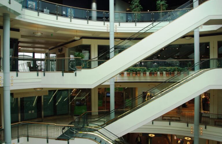 Pioneer Place In Portland, OR: A Four-block Mall With Retail ...