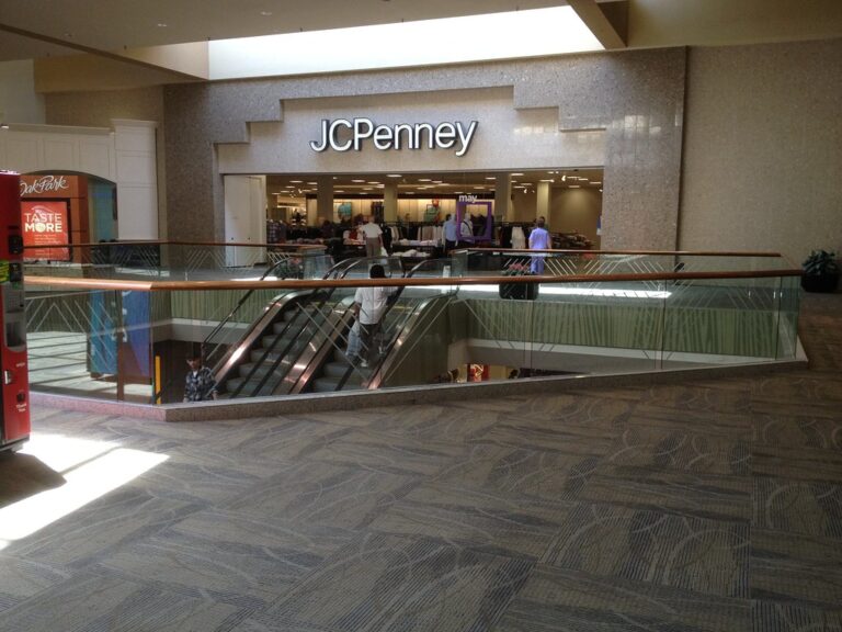 Oak Park Mall In Overland Park KS: The State's Largest Mall ...