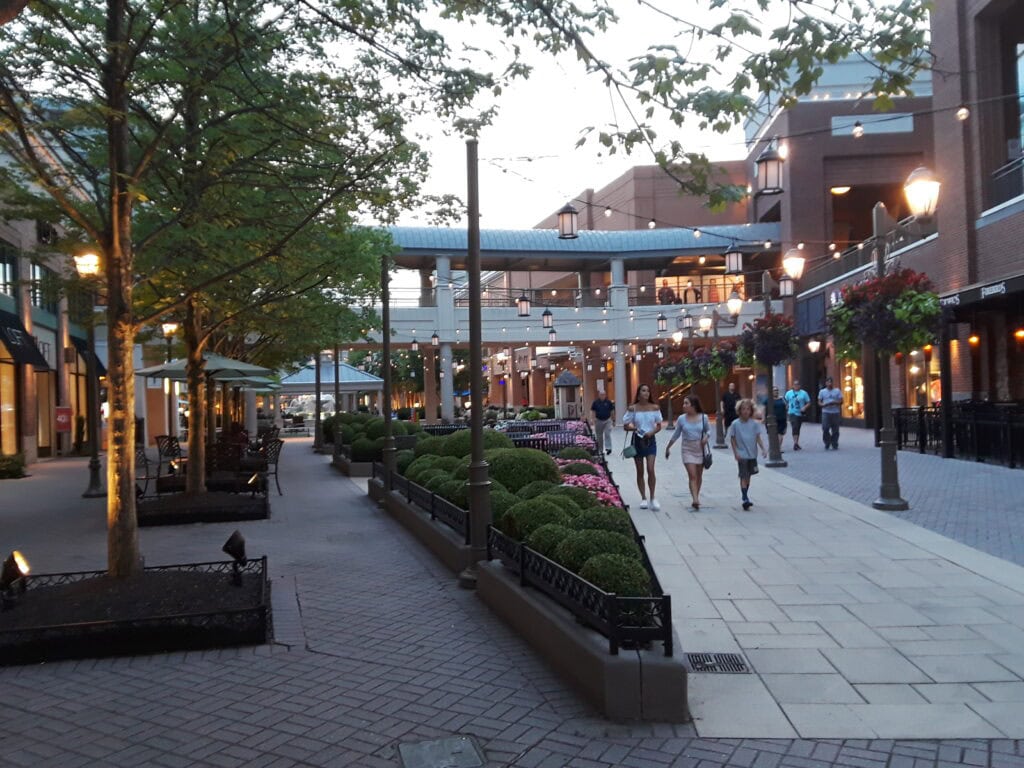 The Long Story Of Short Pump Town Center Mall In Richmond, VA ...