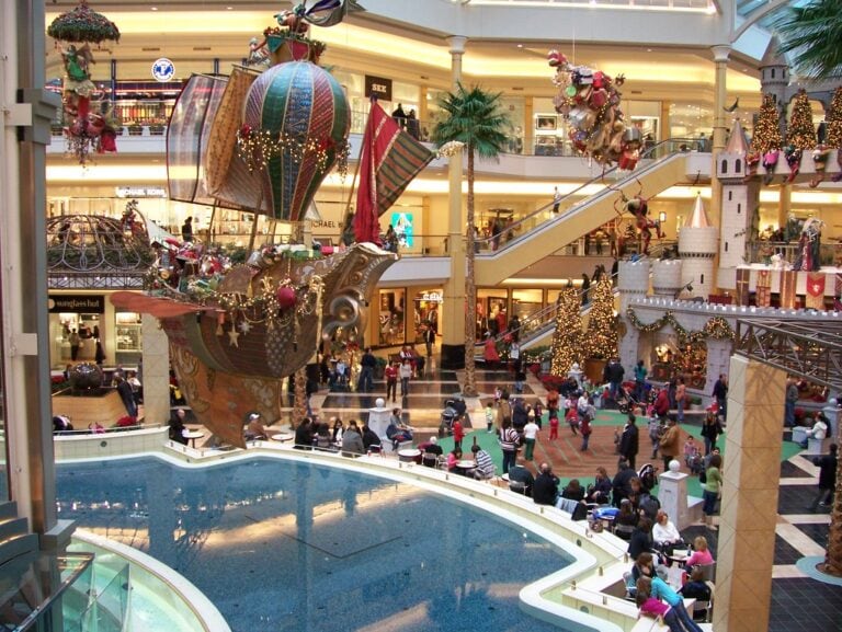 Somerset Collection Mall In Troy, MI, Continues To Shift With The ...
