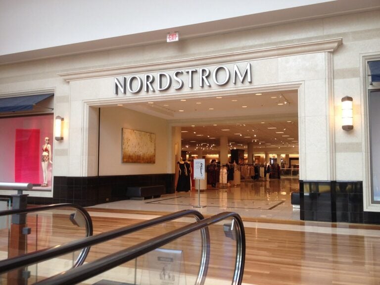 Inside West County Center Mall In St. Louis, MO, Where Retail Still ...
