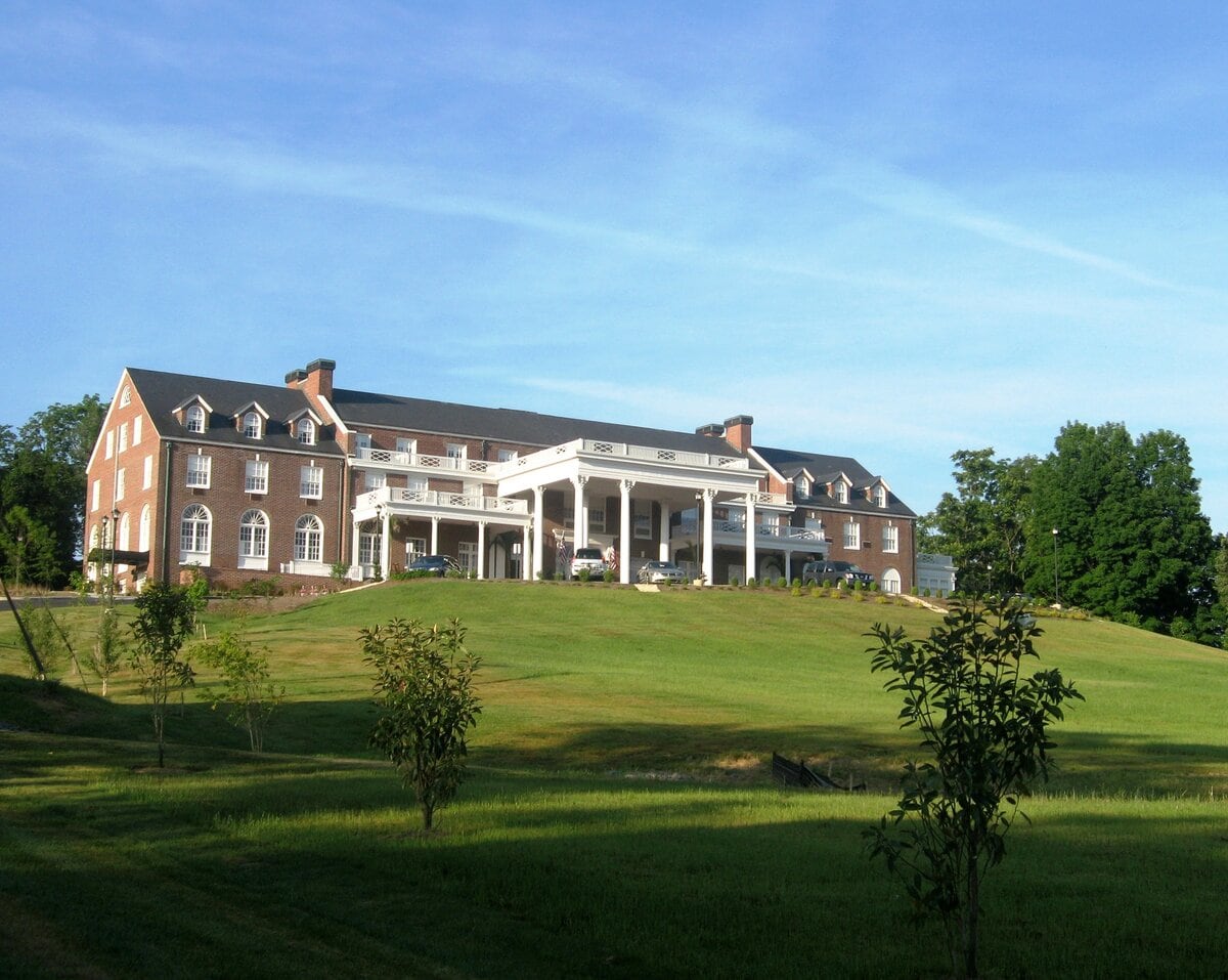 Mimslyn Inn In Luray, VA, Keeps Changing - But Never Lets Go Of Its ...