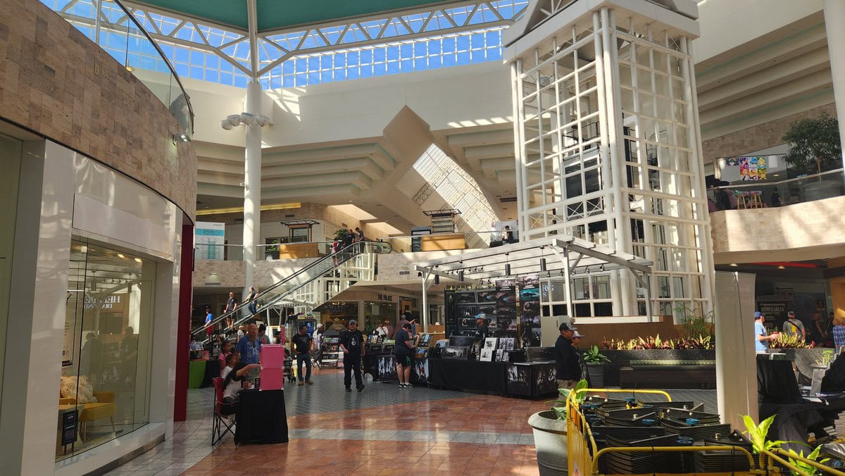 Oak View Mall In Omaha, NE, Faced Closures, Sales, And A Search For ...