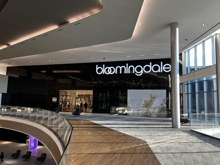 Inside The SoNo Collection In Norwalk, CT: Mall Built On Art And Design ...