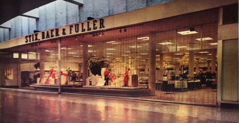 Bannister Mall In Kansas City, MO Was Once Busy, But Now Only Empty ...
