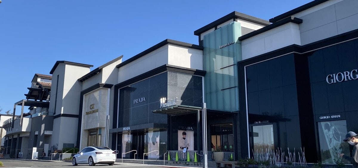 How Westfield Valley Fair Mall In Santa Clara, CA Survived Rivals ...