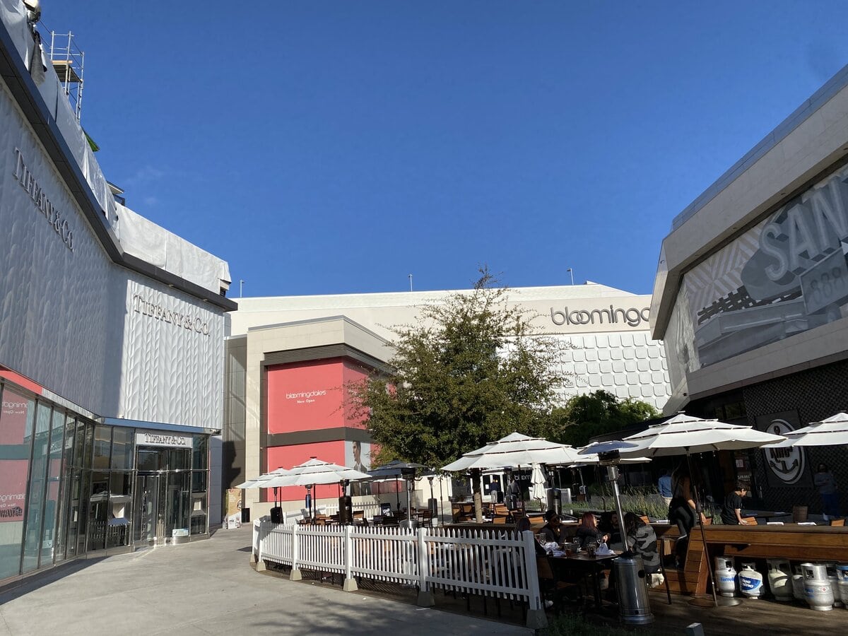 How Westfield Valley Fair Mall In Santa Clara, CA Survived Rivals ...