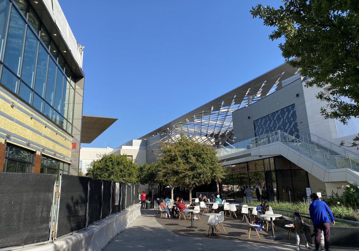 How Westfield Valley Fair Mall In Santa Clara, CA Survived Rivals ...