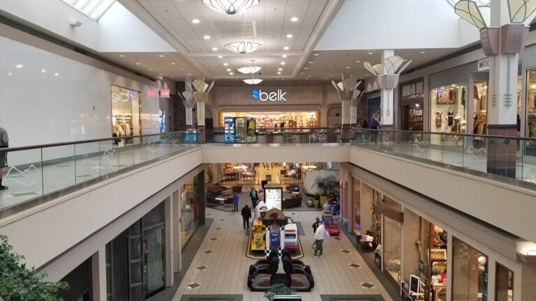 Inside Valley Hills Mall In Hickory, NC: Big Anchors, New Owner, And ...