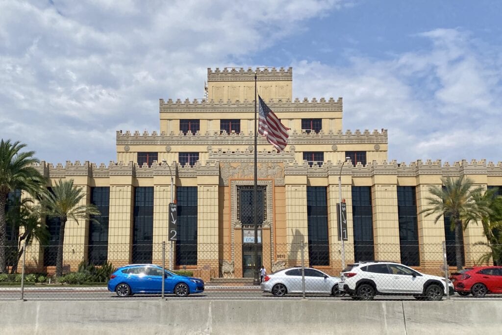 The Truth About Los Cerritos Center Mall In Cerritos, CA – Here's What ...