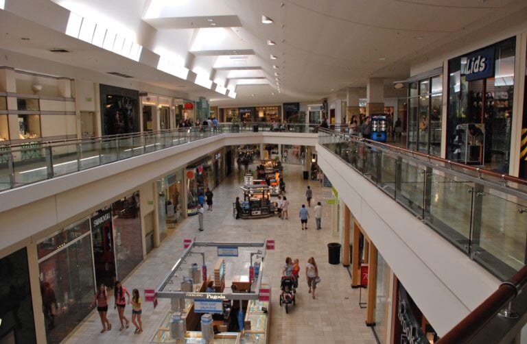 Clackamas Town Center Mall, Portland, OR: The Story Behind The Shops ...