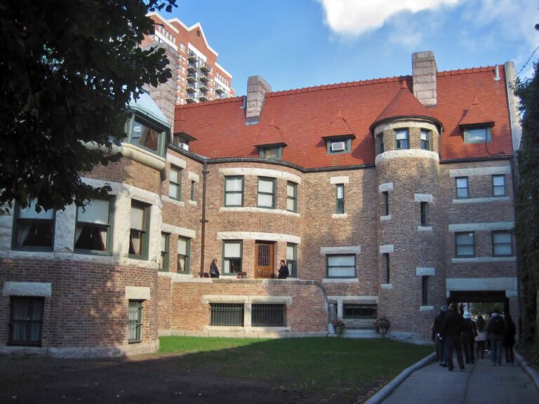 Inside Glessner House In Chicago, IL: The Mansion That Refused To Flaunt - BestAttractions