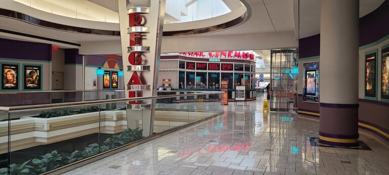 MacArthur Center Mall In Norfolk, VA: Once Boomed, Now It's Nearly ...