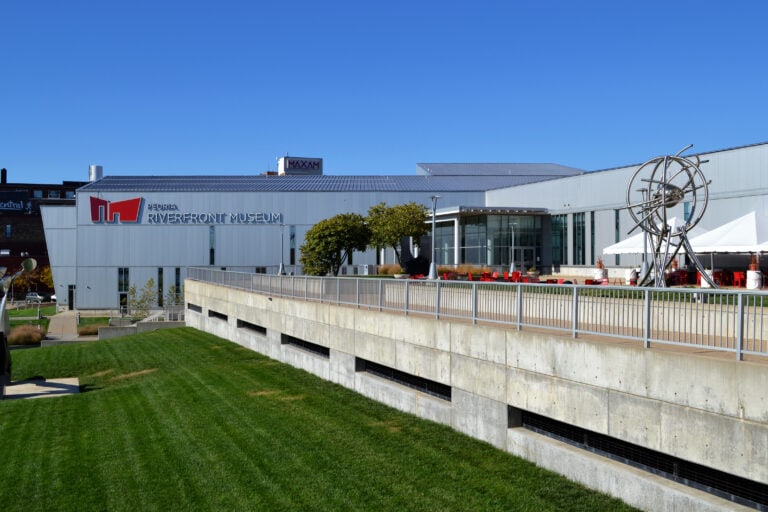 Peoria Riverfront Museum In Peoria, IL: Bridging Art, Science, And ...