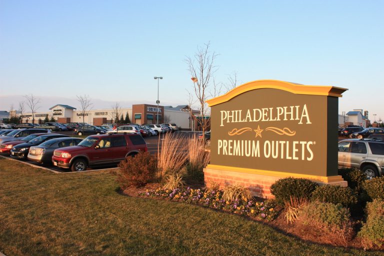 A Shopper's Paradise: What Makes Philadelphia Premium Outlets Mall In ...