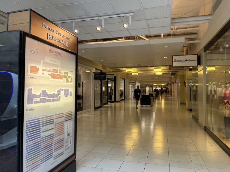 Far From Gone: Riverwalk Outlets Mall In New Orleans, LA, Still Brings ...