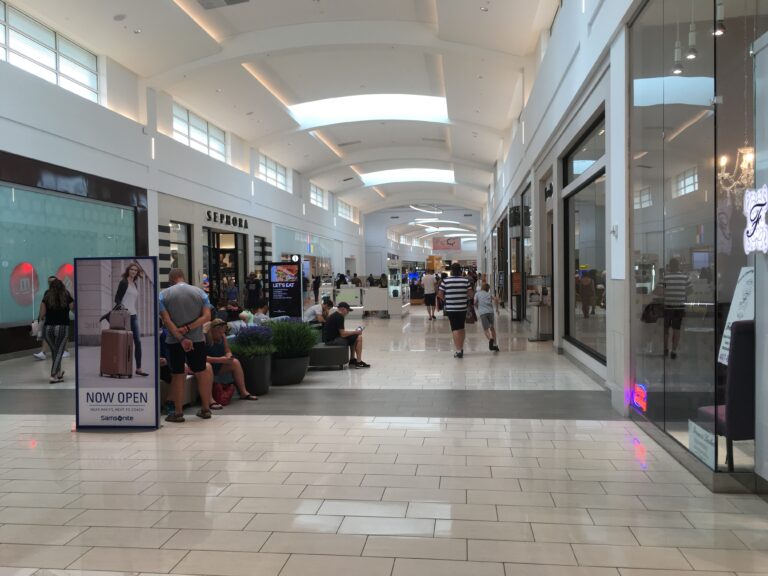 Since 1986: The Florida Mall's Secrets For Staying Packed In Orlando ...